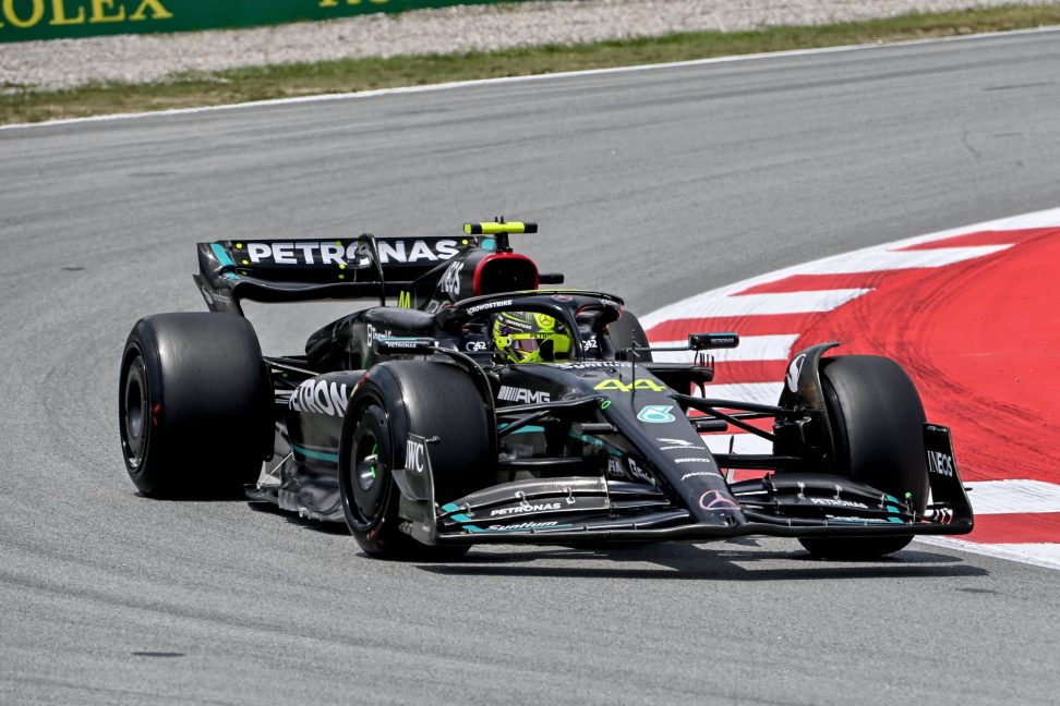 Lewis Hamilton : "Nous allons dans la bonne direction"