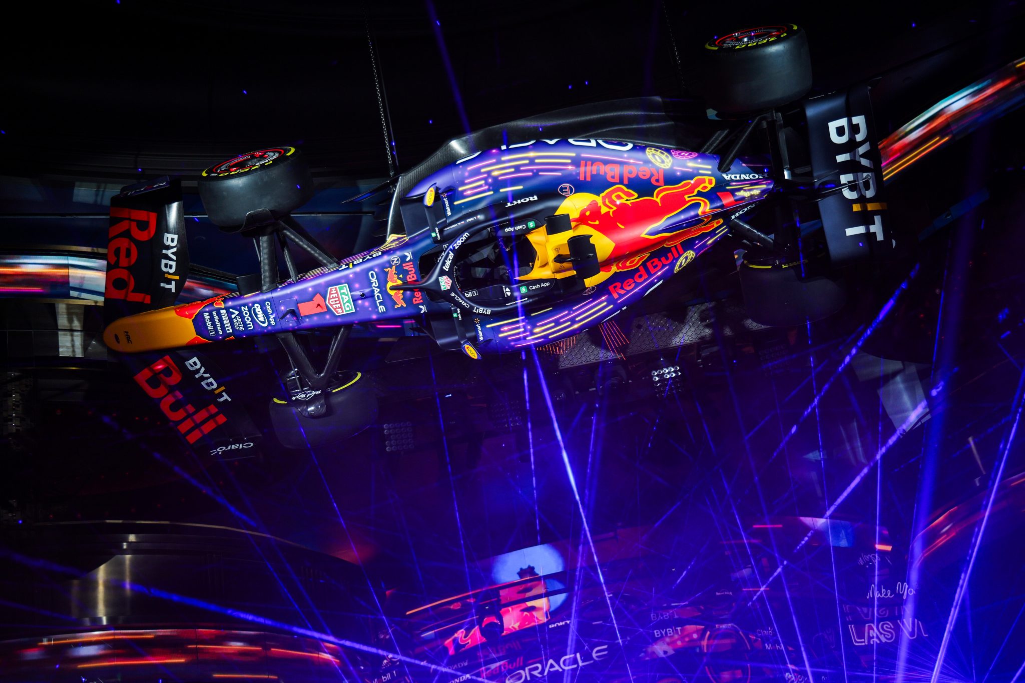 Red Bull dévoile la livrée spéciale de sa F1 pour le GP de Las Vegas