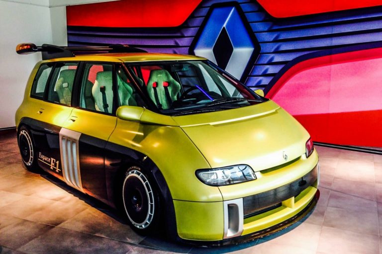 Le Renault Espace F1 de retour au Mondial de Paris